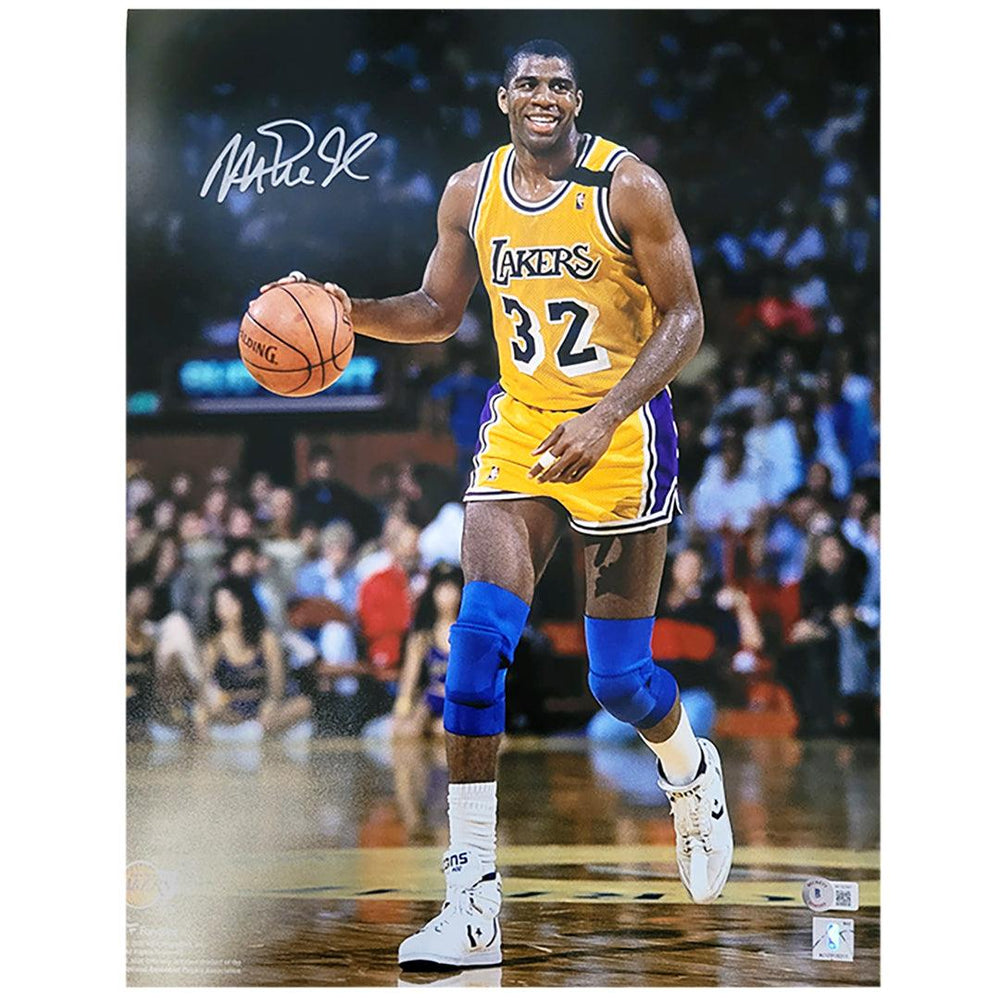 Magic Johnson Signed Los Angeles Lakers Smiling 16x20 Photo (Beckett) — RSA