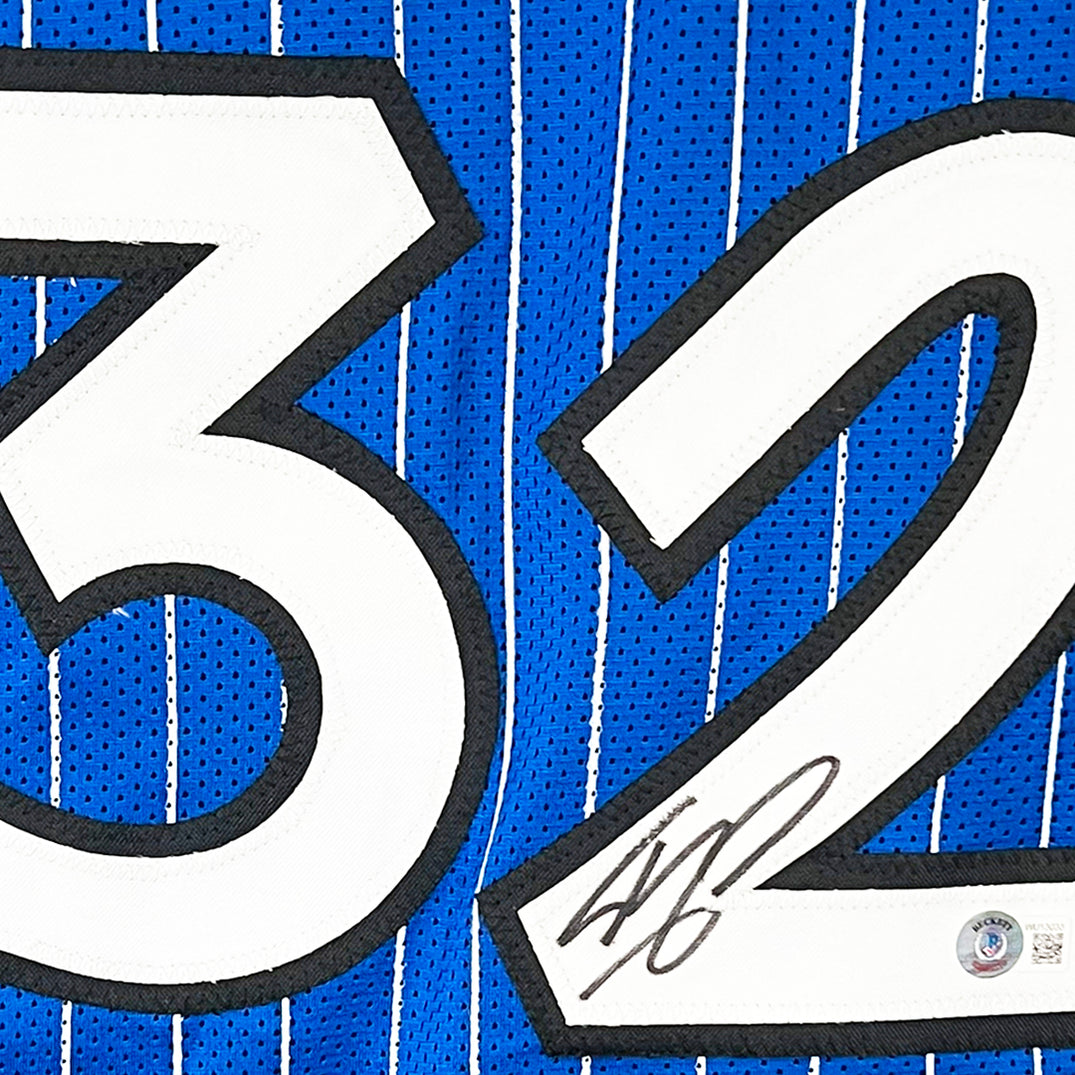 Signed Basketball Memorabilia - NBA Autographs — RSA