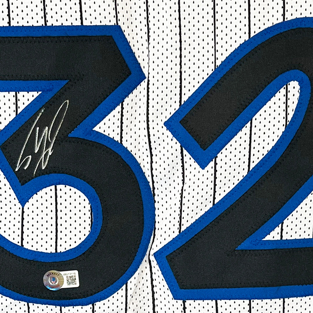 Signed Basketball Memorabilia - NBA Autographs — RSA