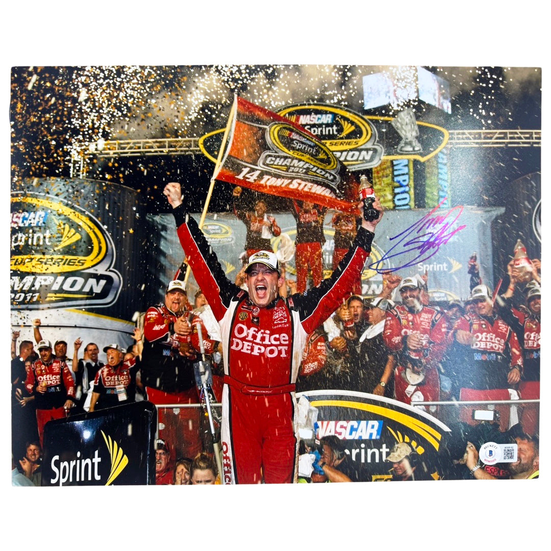 Tony Stewart Signed Pose 2 Racing 8x10 Photo (Beckett) — RSA