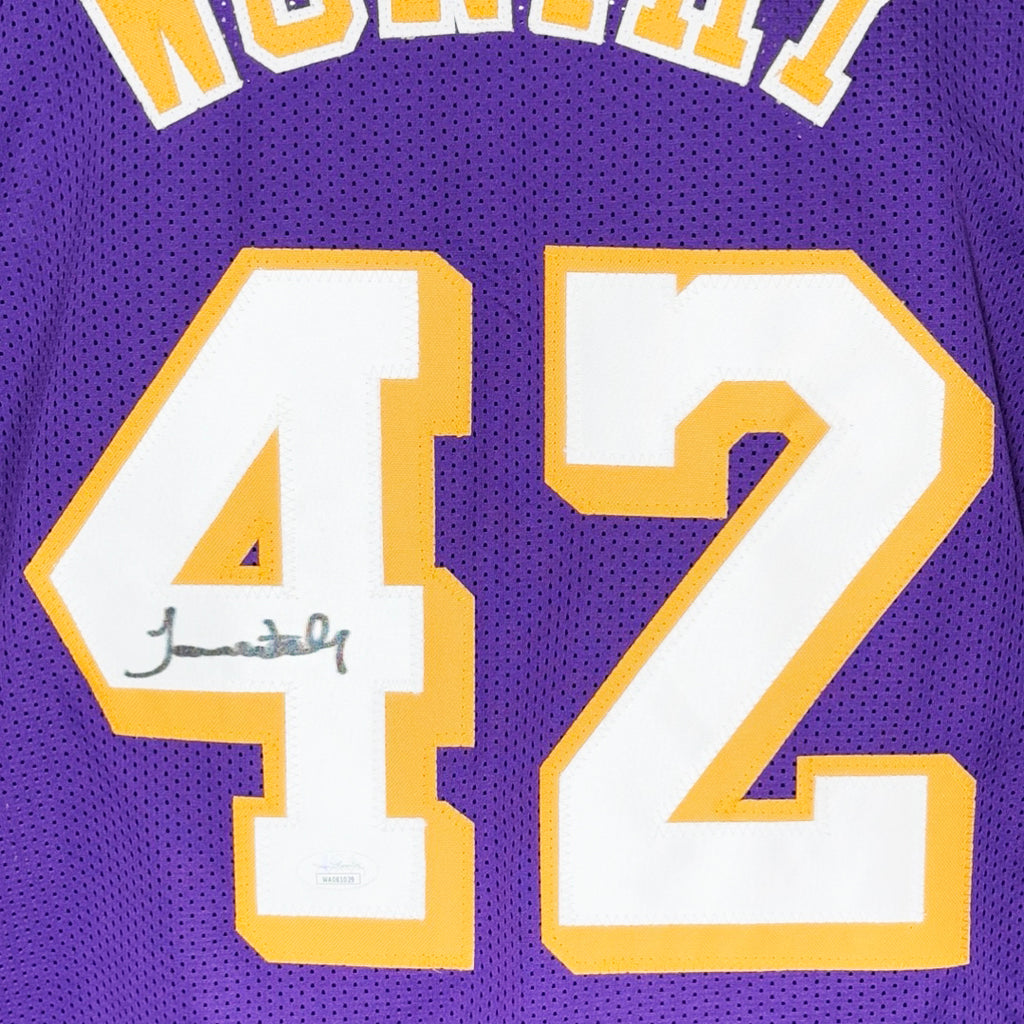 Signed Basketball Memorabilia - NBA Autographs — RSA
